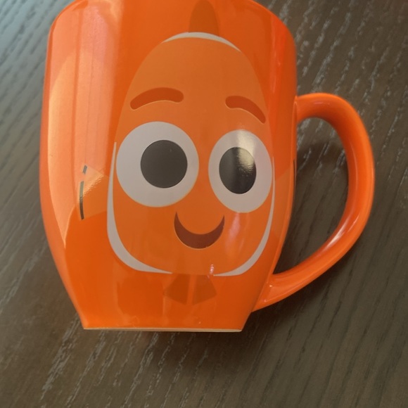 Disney | Kitchen | Coffee Cup Mug Finding Nemo Clown Fish Disney Pixar ...